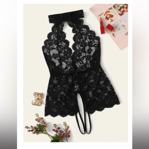 SHEIN | Intimates & Sleepwear | Shein Floral Lace Scalloped Trim Cutout ...